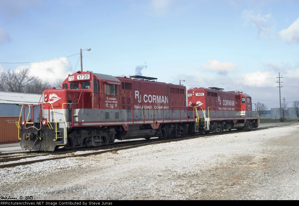 RJCC 1739,1603 get paperwork from the memphis junction yard office
